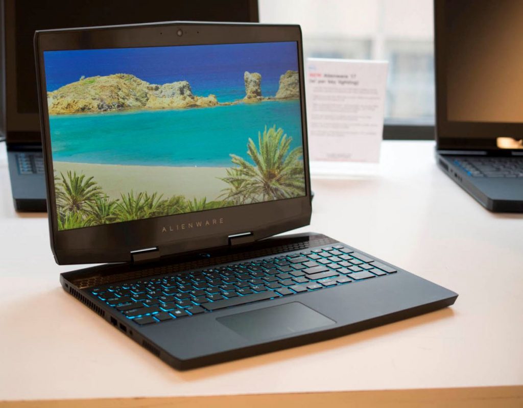 Alienware m15 laptop sports tertipis desain game Dell, Nvidia Max-Q GPU ...